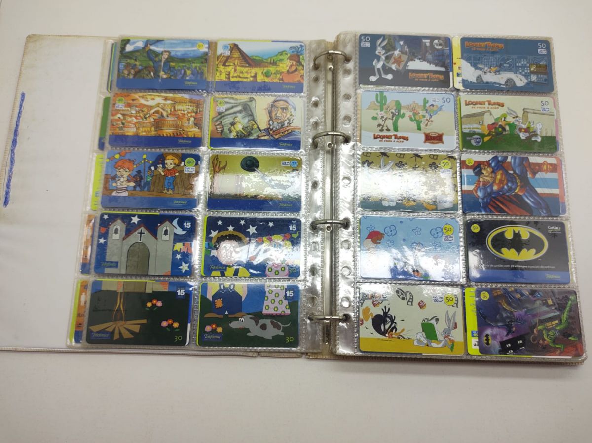 Numis Market - Coleção com 716 Cartões Telefônicos